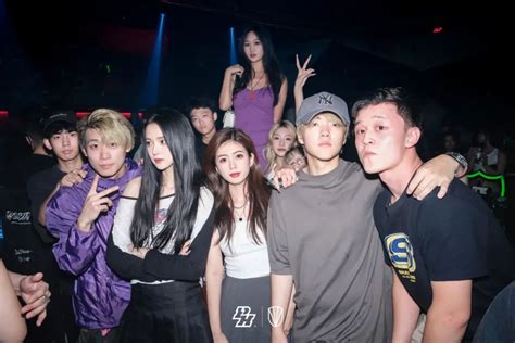 𝘙𝘌𝘊𝘈𝘗｜𝑻𝒊𝒛𝒛𝒚𝑻 𝑷𝒂𝒓𝒕𝒚在我家 北京ph酒吧北京ph Night Club