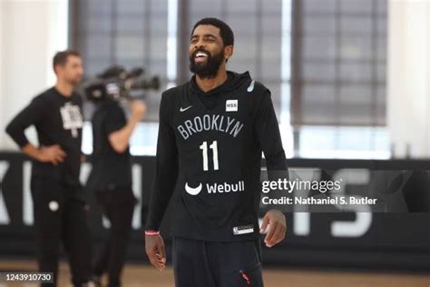 Kyrie Irving Smile Photos And Premium High Res Pictures Getty Images