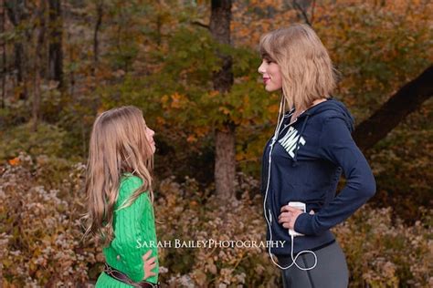 Taylor Swift Crashes Young Fans Photo Shoot While Out Jogging In