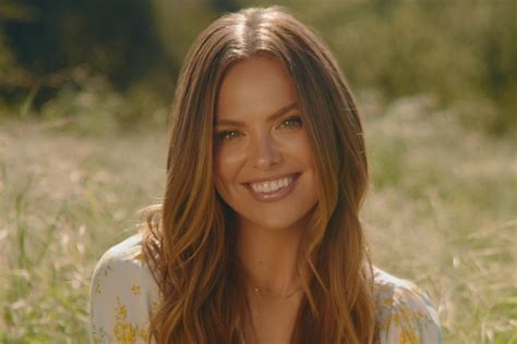 Hannah Brown Bachelor Nation Vacation At Sea