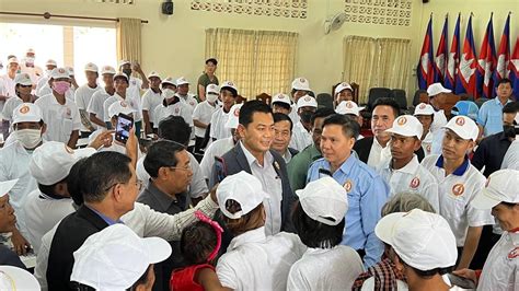 ឯកឧត្តមបណ្ឌិត លី សាម៉េត ជួបសំណេះសំណាលជាមួយសមាជិកគណបក្សនានា ចំនួន៤៥០នាក់