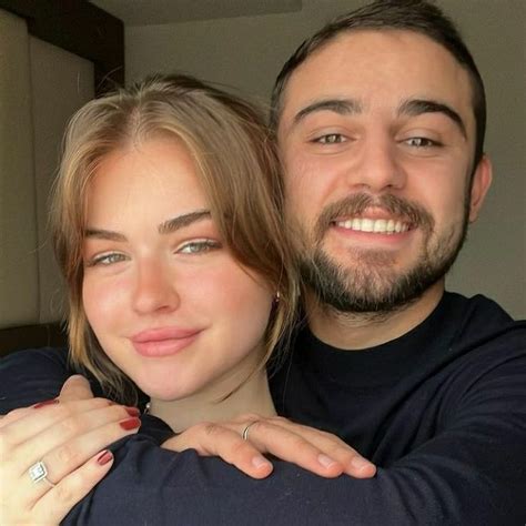 Aliona And Yazan أليونا ويزن Youtube Bride Dress Simple Beautiful