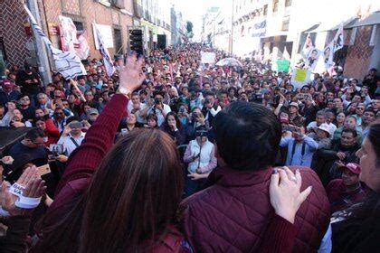 Morena comienza con gran ventaja la carrera por la gubernatura de Puebla según encuesta Infobae