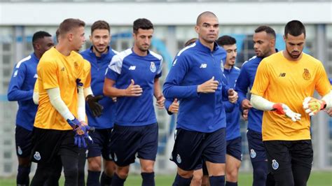 FC Porto começa a preparar clássico quatro nomes no boletim clínico Portal IOL