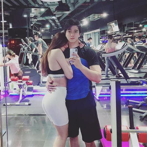 Khánh My âu Yếm Nam Diễn Viên Lộ Clip Sex Tại Phòng Gym 2sao