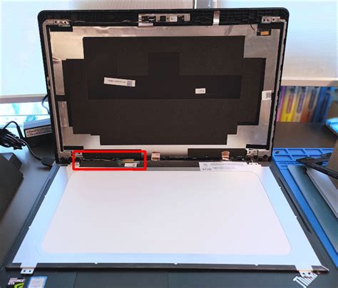 Lenovo Thinkpad E570の割れた液晶パネル交換 Fun Scripting 20