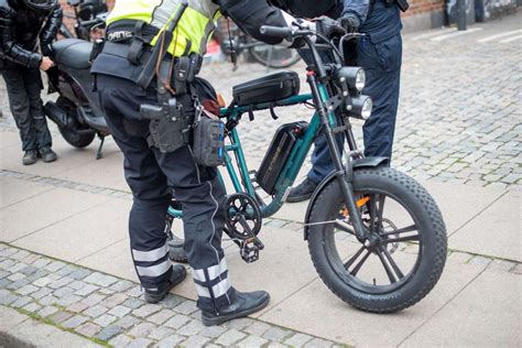 Politiet gennemførte kontrol af el cykler og el løbehjul