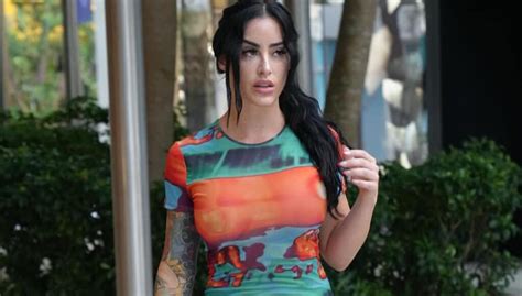 Top 20 Hottest Pictures Of Alysia Magen You Need To See Tvovermind