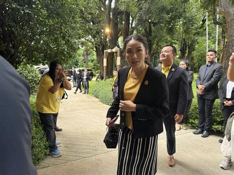 Photo Gallery คึกคัก พปชร เจ้าภาพดินเนอร์พรรคร่วม จัดเมนูอาหารไทย