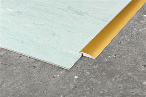 Порожек из анодированного алюминия PROLINOLEUM
