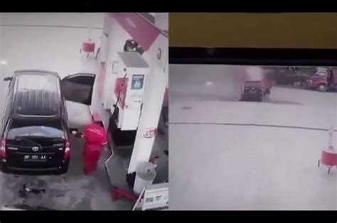 Bikin Kaget Muncul Letupan Dari Kabin Toyota Avanza Pas Isi BBM Di SPBU Endingnya Malah