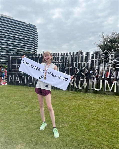 志村美希さんのインスタグラム写真 志村美希instagram「⁡ とりあえず初めてのハーフマラソン210975km、 無事完走できたよ！のご報告😊🫶🏻 走ったことない距離で