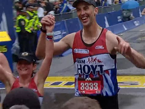 Nhl Legend Zdeno Chára Finishes Boston Marathon In Under 4 Hours