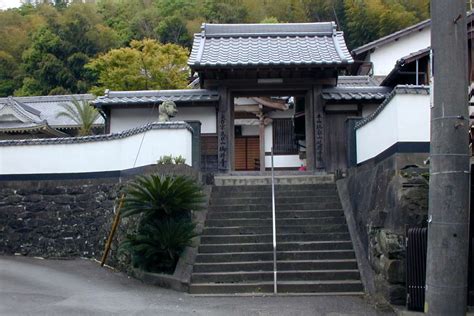 高良山蓮台院御井寺卍高良山 蓮台院 御井寺福岡県久留米市 八百万の神