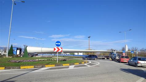 Γεμίζουν με ανεμογεννήτριες τα βουνά Νέα μεταφορά έγινε σήμερα βίντεο