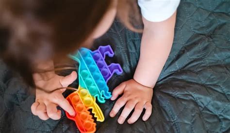 Using Fidget Toys To Foster Innovation And Focus In Workspaces