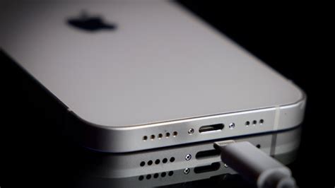 iPhone 15 sí tendrá USB C pero sólo para dispositivos Apple GQ