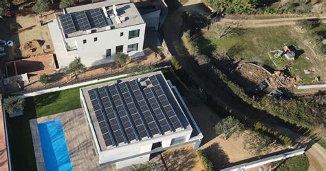 Roses se joint également à la proposition d installer une usine de