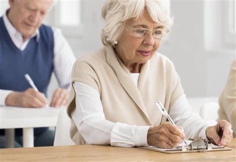 Brief Memory Test Ages Older Adults Association For Psychological Science APS