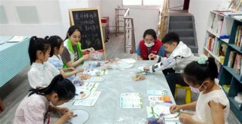 长沙走马楼社区：巧手制“廉”扇，夏日引清凉腾讯新闻
