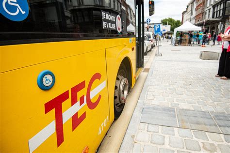 Deux Individus Filmés En Plein ébat Sexuel Dans Un Bus Tec Près Dune