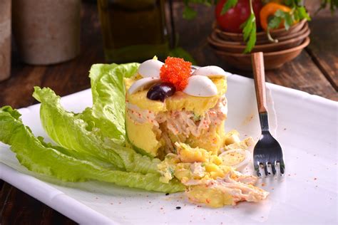 Causa Limeña de Pollo El Gourmet