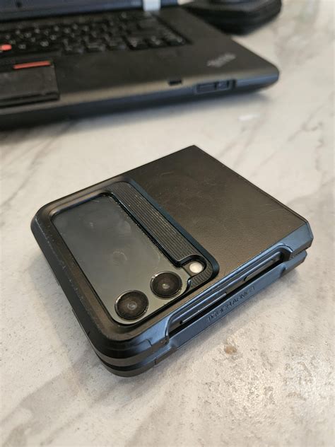 My Flip3 has officially lasted two years with no problems at all. I was ...
