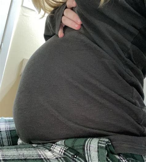 Big Belly Girl By Djovajo2 On Deviantart