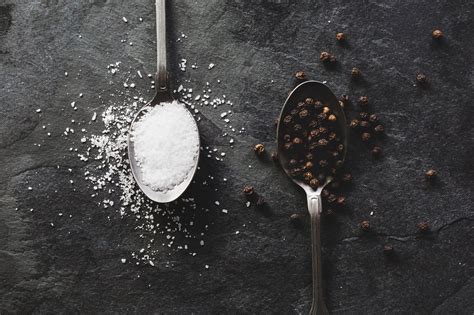 Does Putting Salt On A Canker Sore Help What Does The Science Say Zinbi