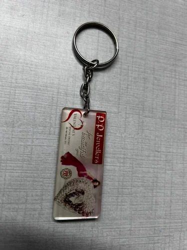 White Rectangular Acrylic Keychain For Used For Promotion Dimension