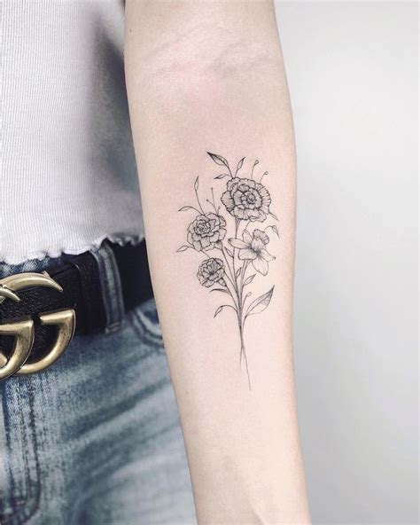 Nw • Laura Martinez On Instagram “one Flower For Each Member Of Her