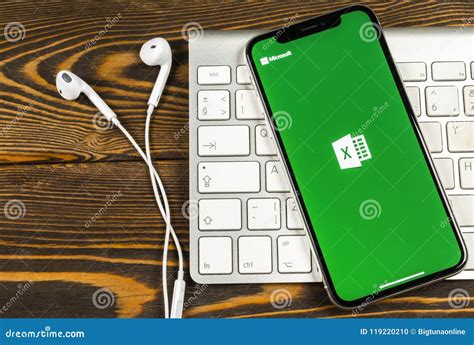 Microsoft Exel Application Icon On Apple IPhone X Screen Close Up Microsoft Office Exel App