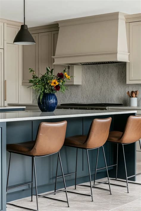 40 Chic Taupe Kitchen Cabinet Ideas For A Soft Elegant Aesthetic Viva