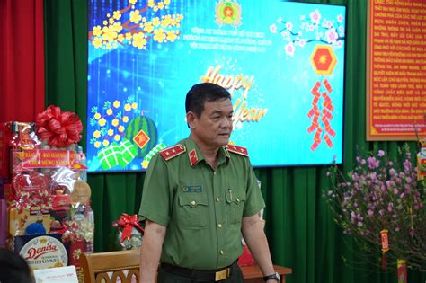 Trung Tướng Lê Hồng Nam Giám đốc Công An Tphcm Thăm Chúc Tết Các đơn Vị