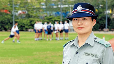 三孩之母中年转职投考警队 克服难关减磅狂操 冀为子女树立榜样 星岛日报