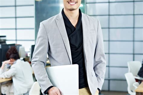 「起業家」には怪しいイメージがある？ 若い女性からの厳しい視線も明らかに Sirabee