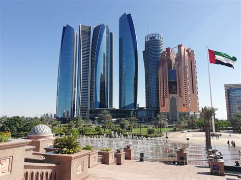 Абу даби места для 90 фото