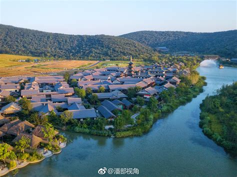 黄昏下的拈花湾，美轮美奂叶莲花拈花一笑迦叶新浪新闻