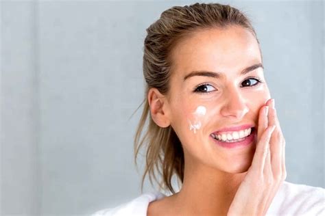 Tips Chọn Kem Trị Mụn Giá Học Sinh An Toàn Và Hiệu Quả Actidem Việt Nam