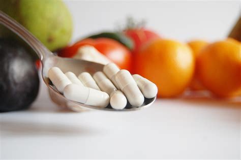每吃必卡！「膠囊可打開吞嗎？」專家解答 這款先不要：恐食道灼傷 Ettoday健康雲 Ettoday新聞雲