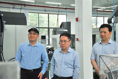 上海市嘉定区李峰副区长带队调研铂钺科技 上海铂钺制冷科技有限公司