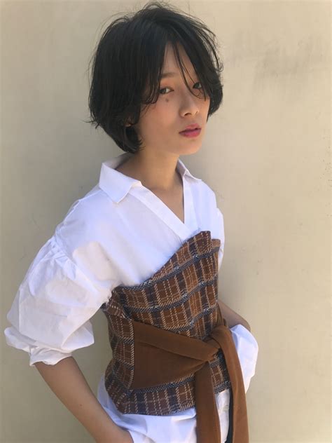 丸顔さんに合う髪型はショート！可愛さup＆小顔効果が狙える秘密 Hair