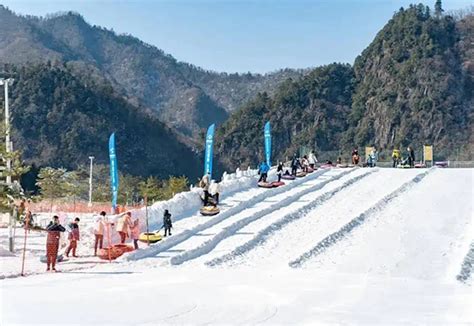 西安 翠华山滑雪场 西安绿锐团建