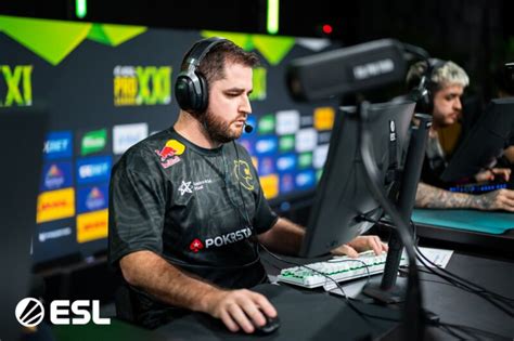Furia Perde Para Mouz Na Primeira Partida Da Segunda Fase Da Esl Pro