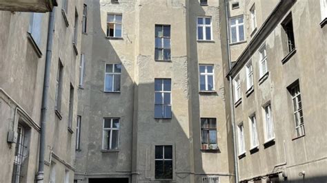 Problemy mieszkańców kamienicy przy Struga 42