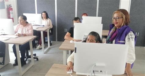 Atienden A Mujeres De La Tercera Edad En Cm Diario De México