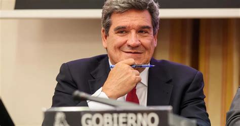 Las Bajas Laborales Baten Récords Por La Subida Del Empleo Y El