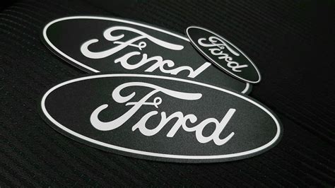 Наклейки на эмблему на Ford Focus Sedan II, Ford Focus Hatchback II ...