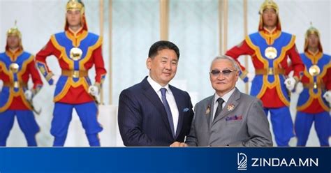 Ардын жүжигчин кино найруулагч Г Жигжидсүрэнд ХӨДӨЛМӨРИЙН БААТАР цол