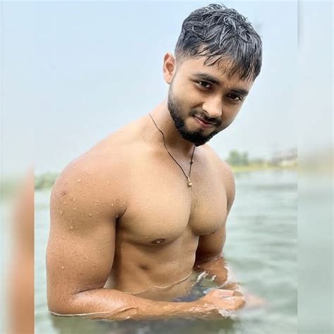 Kaushik Dhar Kaushikdhar • Threads Say More